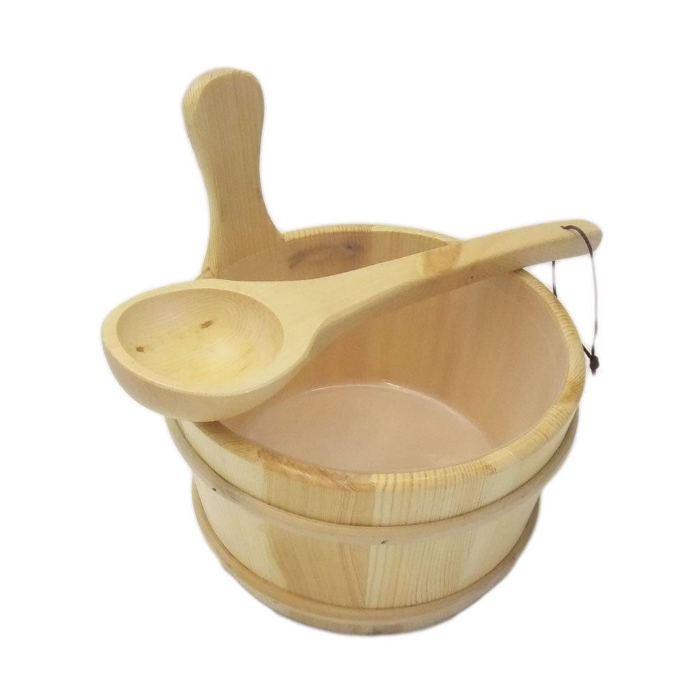 Balde de madera y cucharón – Tinas Calientes Puerto Varas